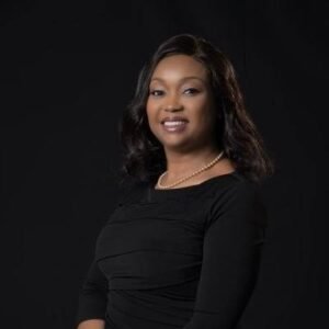 Meet Captain Irene Koki Mutungi : Africa's First Female Boeing 787 ...