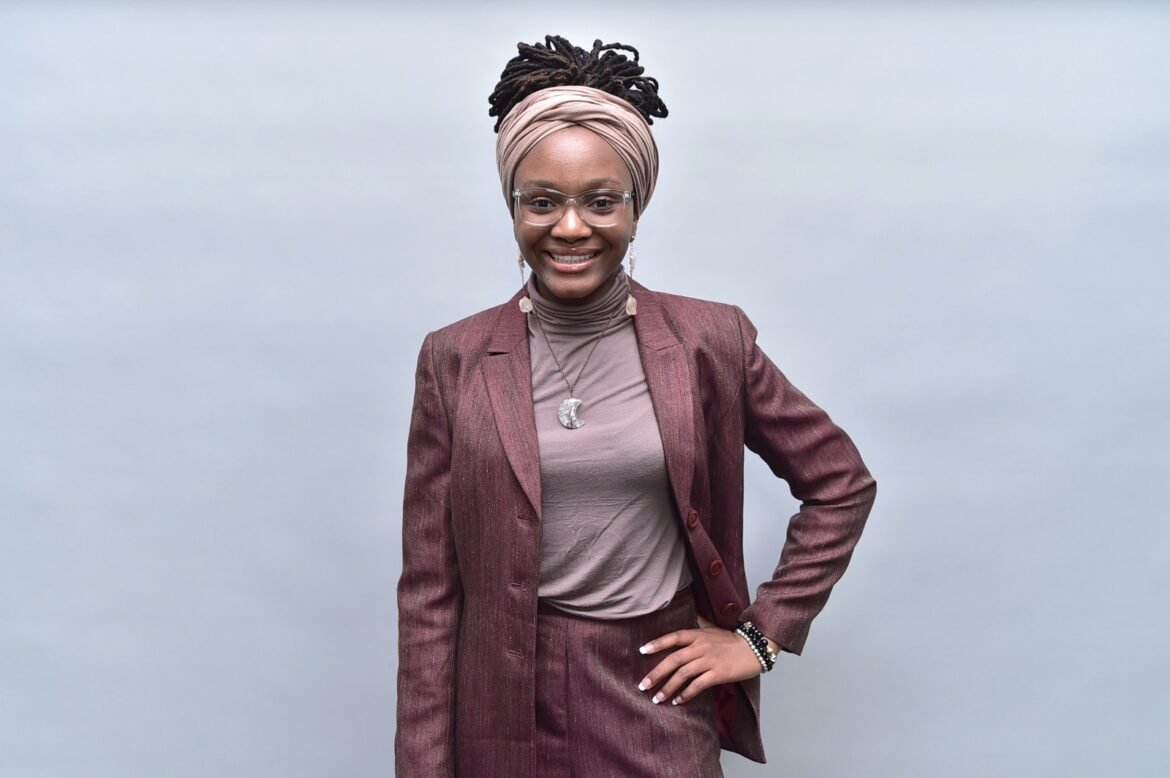 Meet Shania Muhammad: America's Youngest Full-Time Salaried Teacher ...